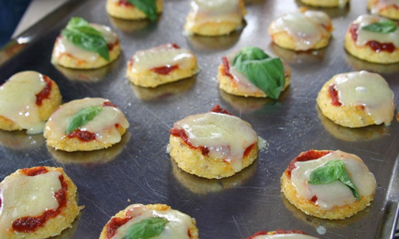 RECIPE: Gluten-Free Pizza Bites with Cornmeal Rounds - Azure Standard