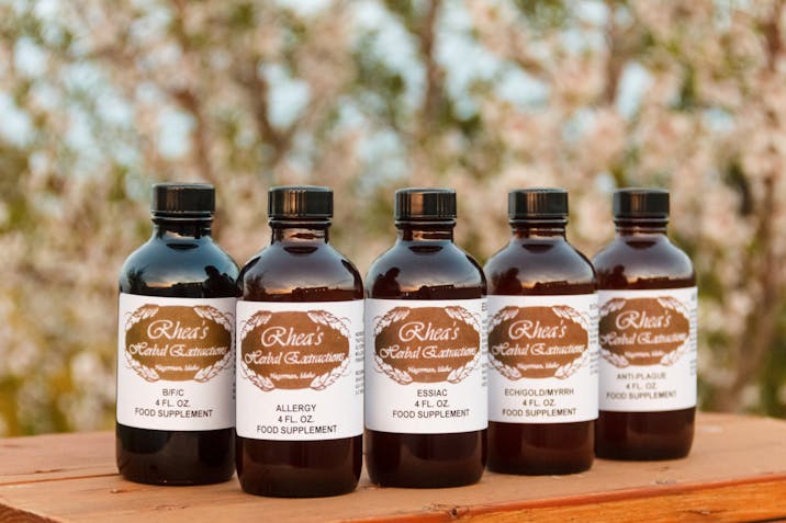 Rhea's Herbal Extractions: Pure & Effective Remedies for All Ages ...