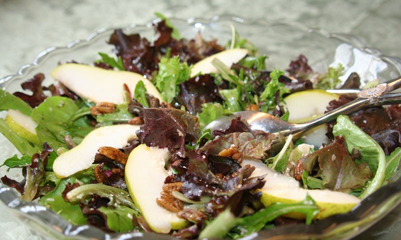 RECIPE: Fresh Fall Salad with Pears and Pecans - Azure Standard