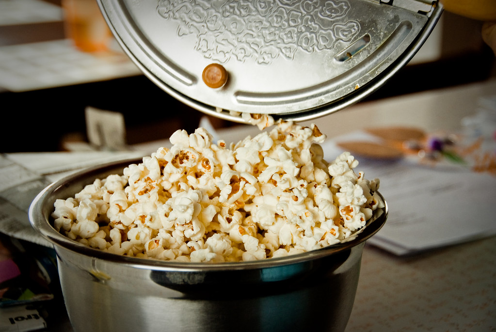 RECIPE: Powerhouse Popcorn with Garlic and Nutritional Yeast - Azure ...