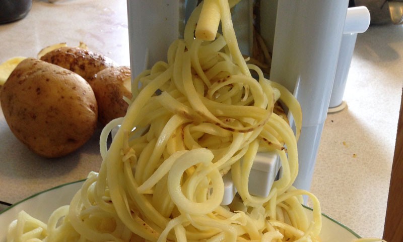 Paderno: Say Hello to a Non-Electric Spiral Vegetable Slicer - Azure ...