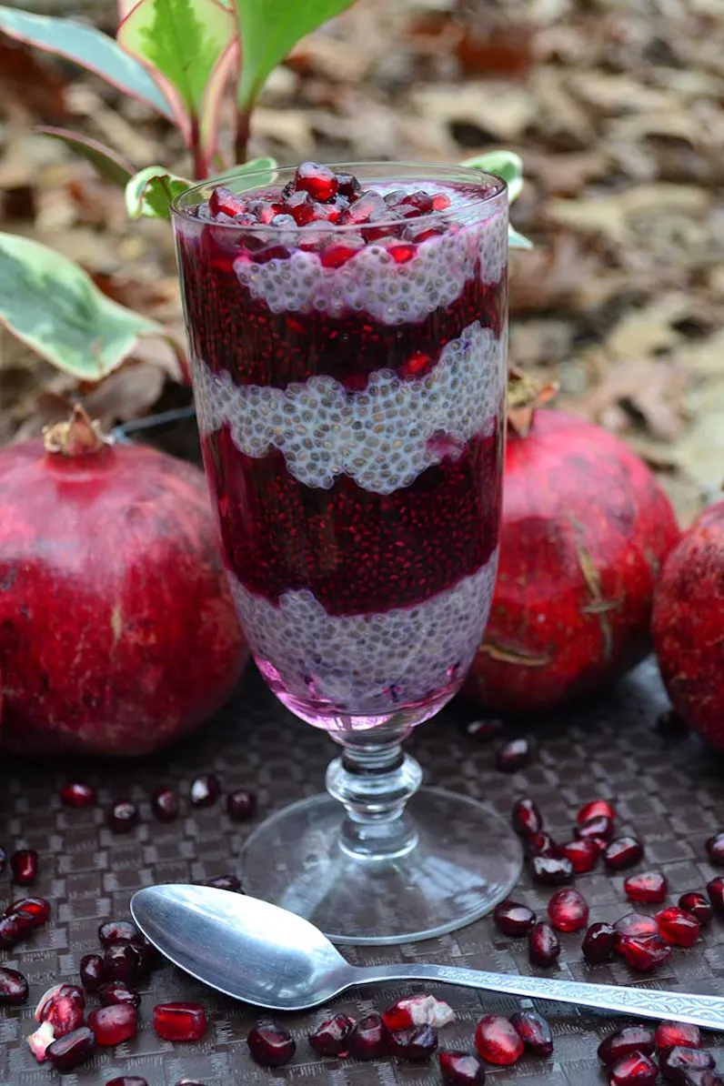This Pomegranate & Vanilla Layered Chia Pudding is Dazzling - Azure ...
